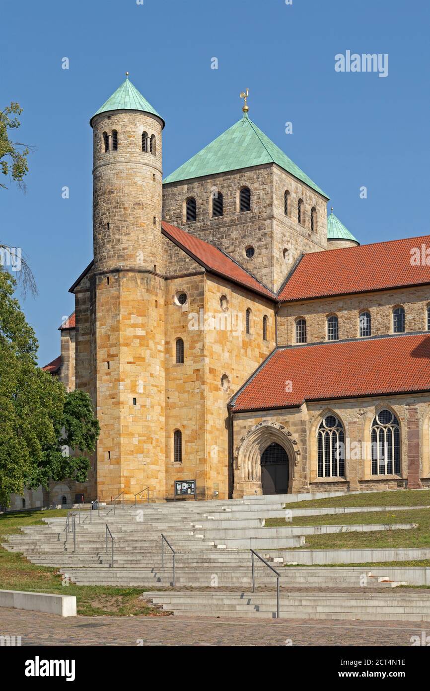 Hildesheim st michael michaeliskirche hi-res stock photography and ...