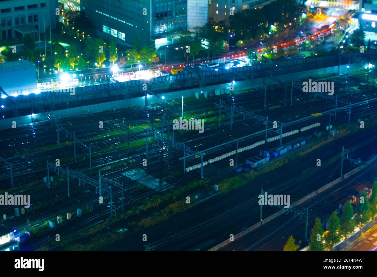 A night railway in Shinagawa Tokyo high angle long shot Stock Photo - Alamy