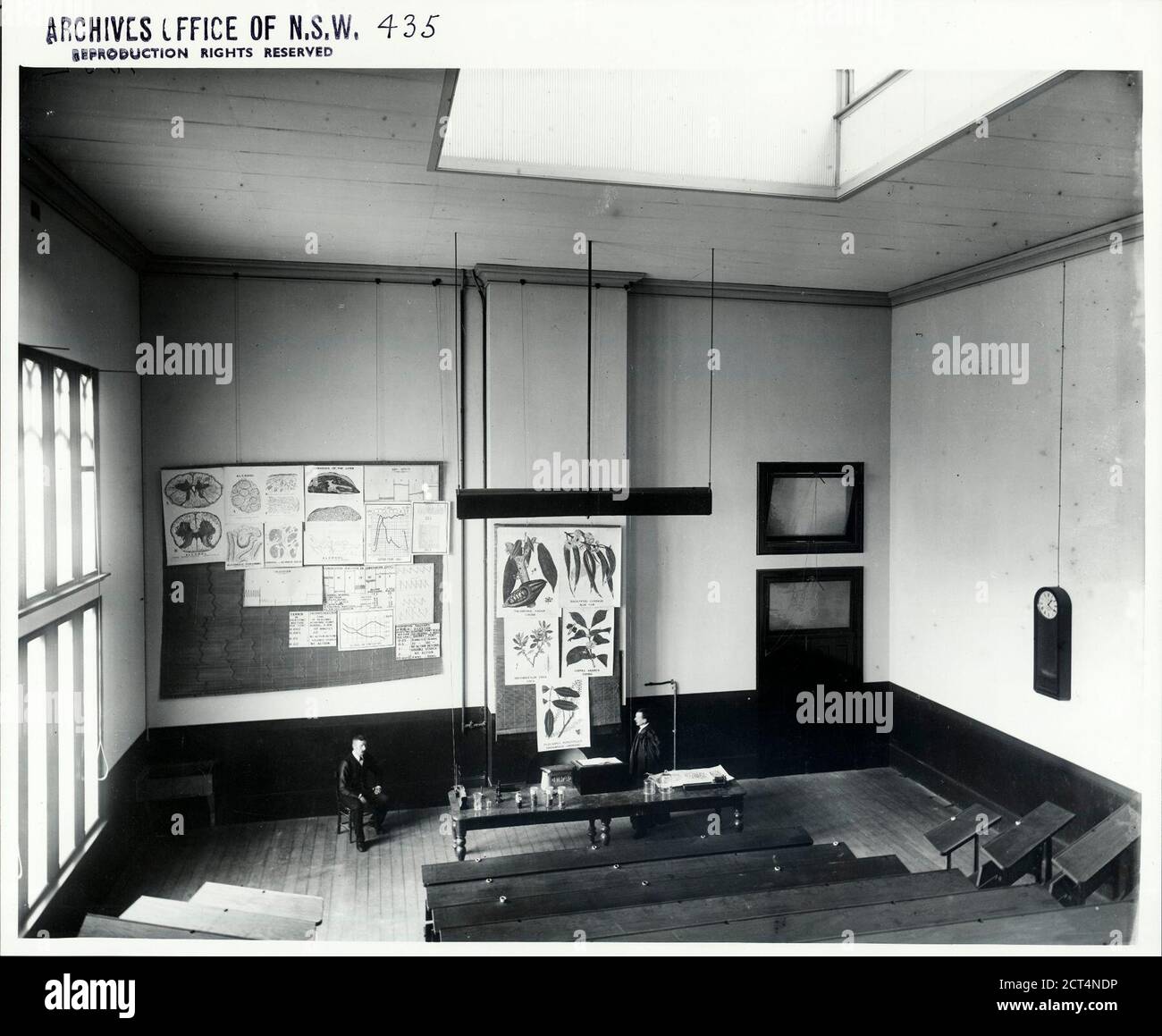 Medical school lecture hall hi-res stock photography and images - Alamy