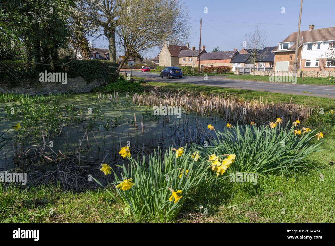 Street scene in Spring, Hanslope village, Buckinghamshire, UK; village ...