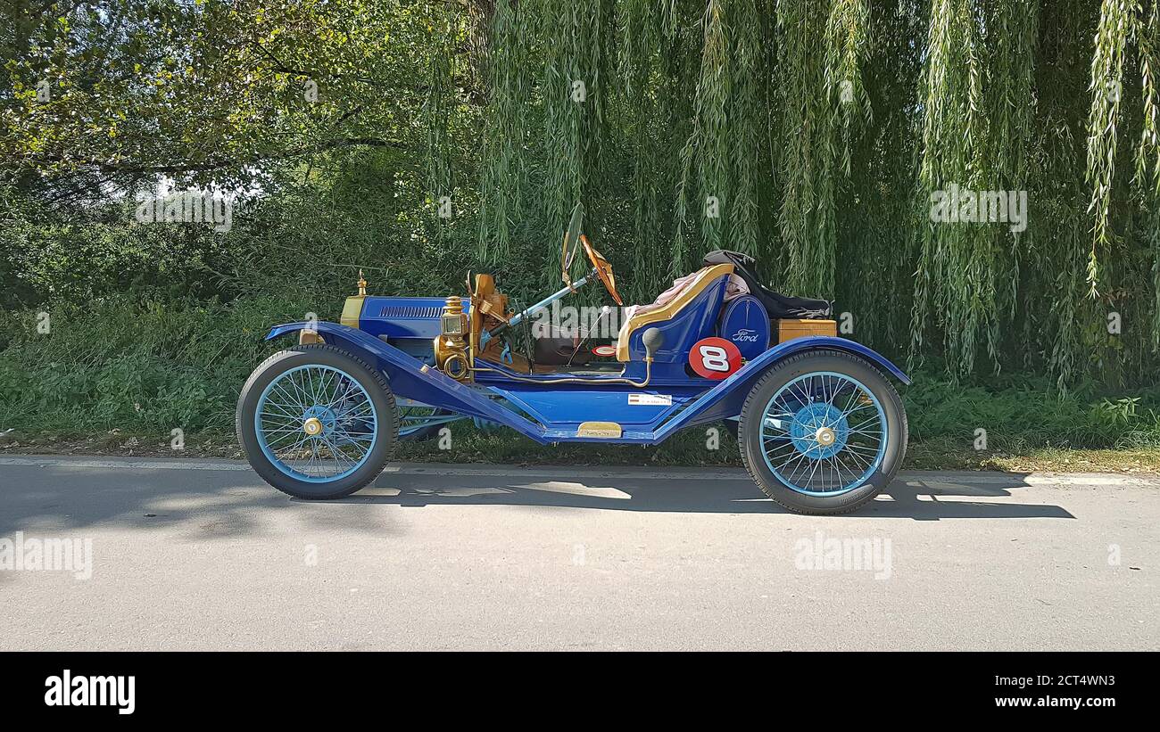 Oldtimer ford hi-res stock photography and images - Alamy