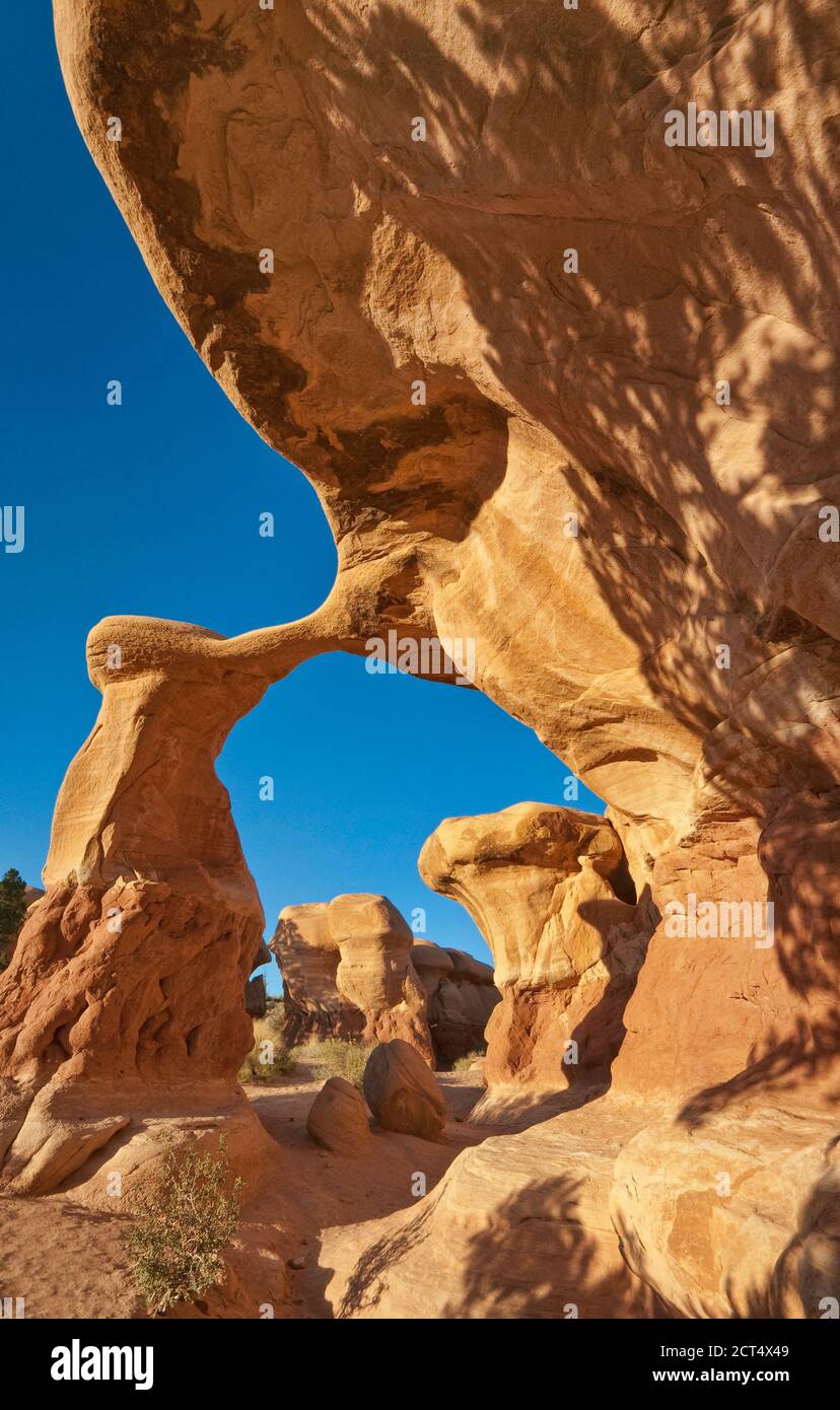 Metate Arch at Devil's Garden at Grand Staircase Escalante National ...
