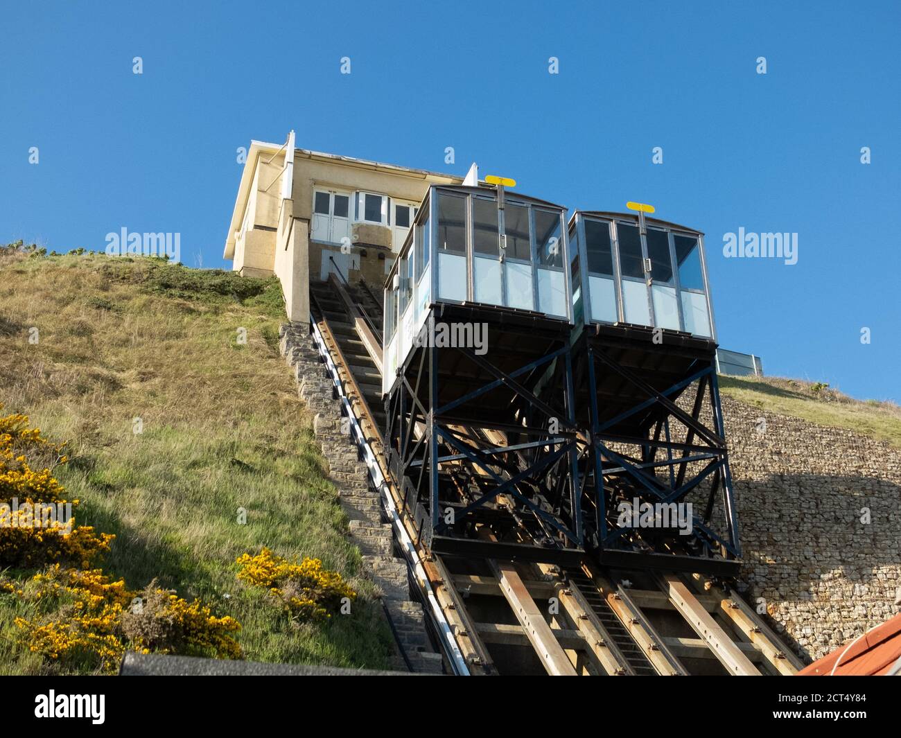 Cliff lifts hi-res stock photography and images - Alamy