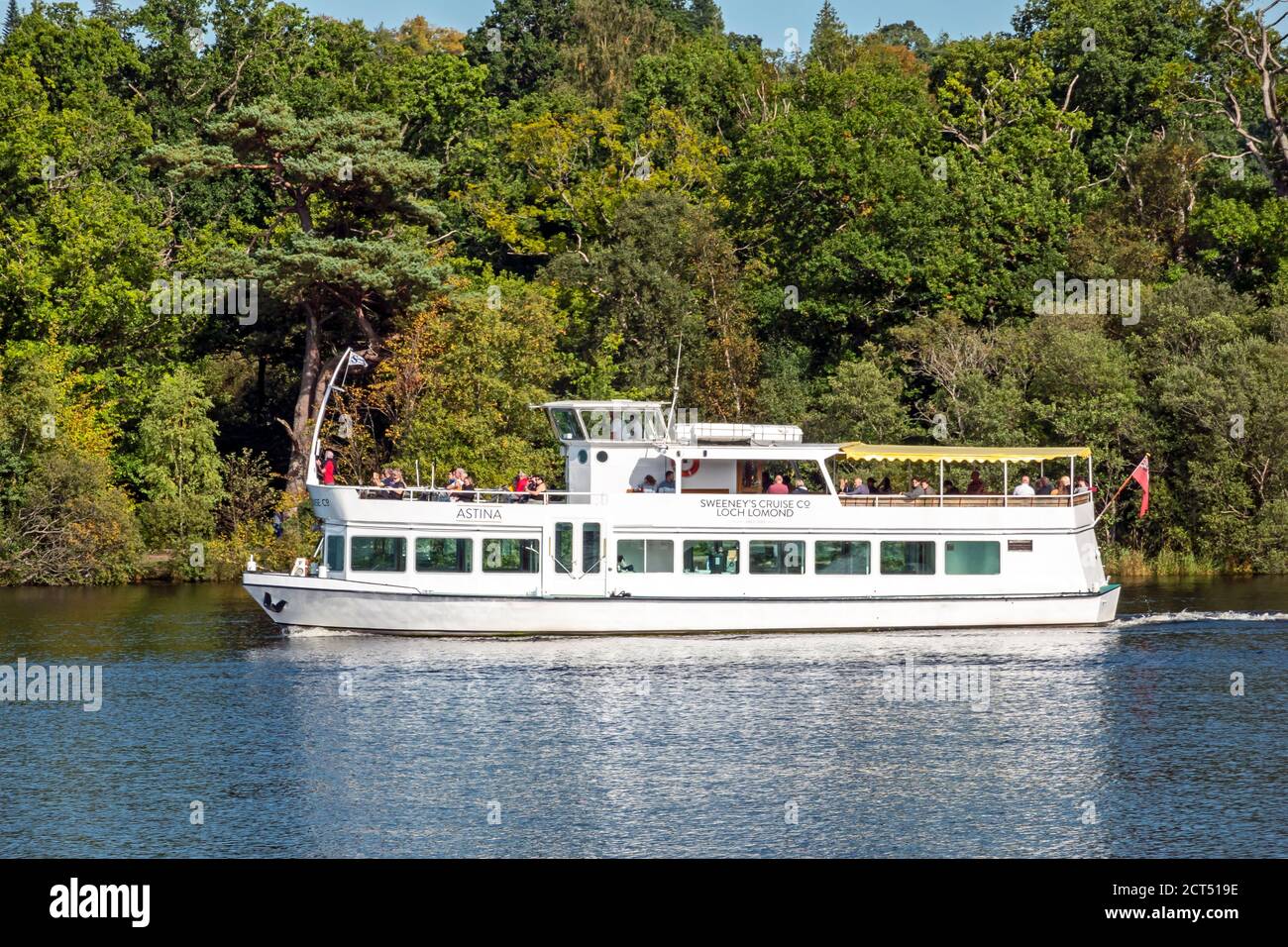 Sweeney's Cruise Co. Astina heads towards Loch Lomond at Loch Lomond ...