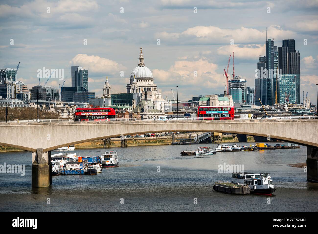South bank and waterloo bridge hi-res stock photography and images - Alamy