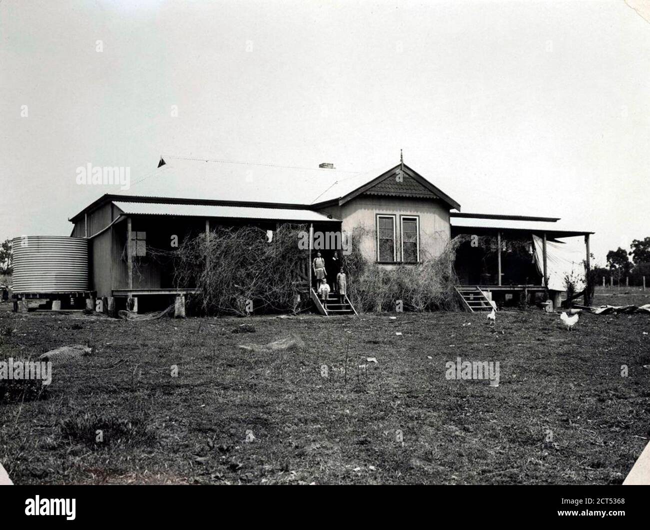 Mens Quarters High Resolution Stock Photography and Images - Alamy