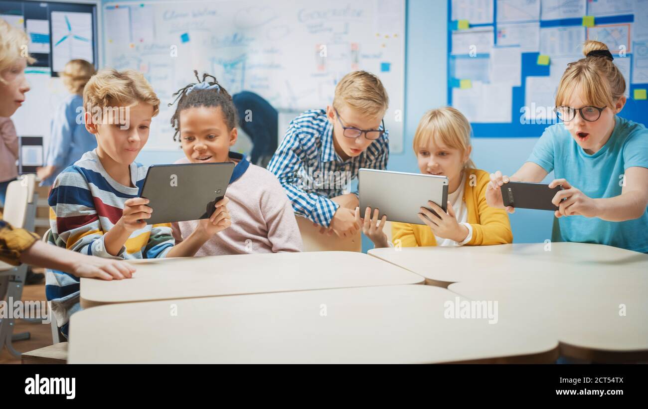 Ar device hi-res stock photography and images - Alamy