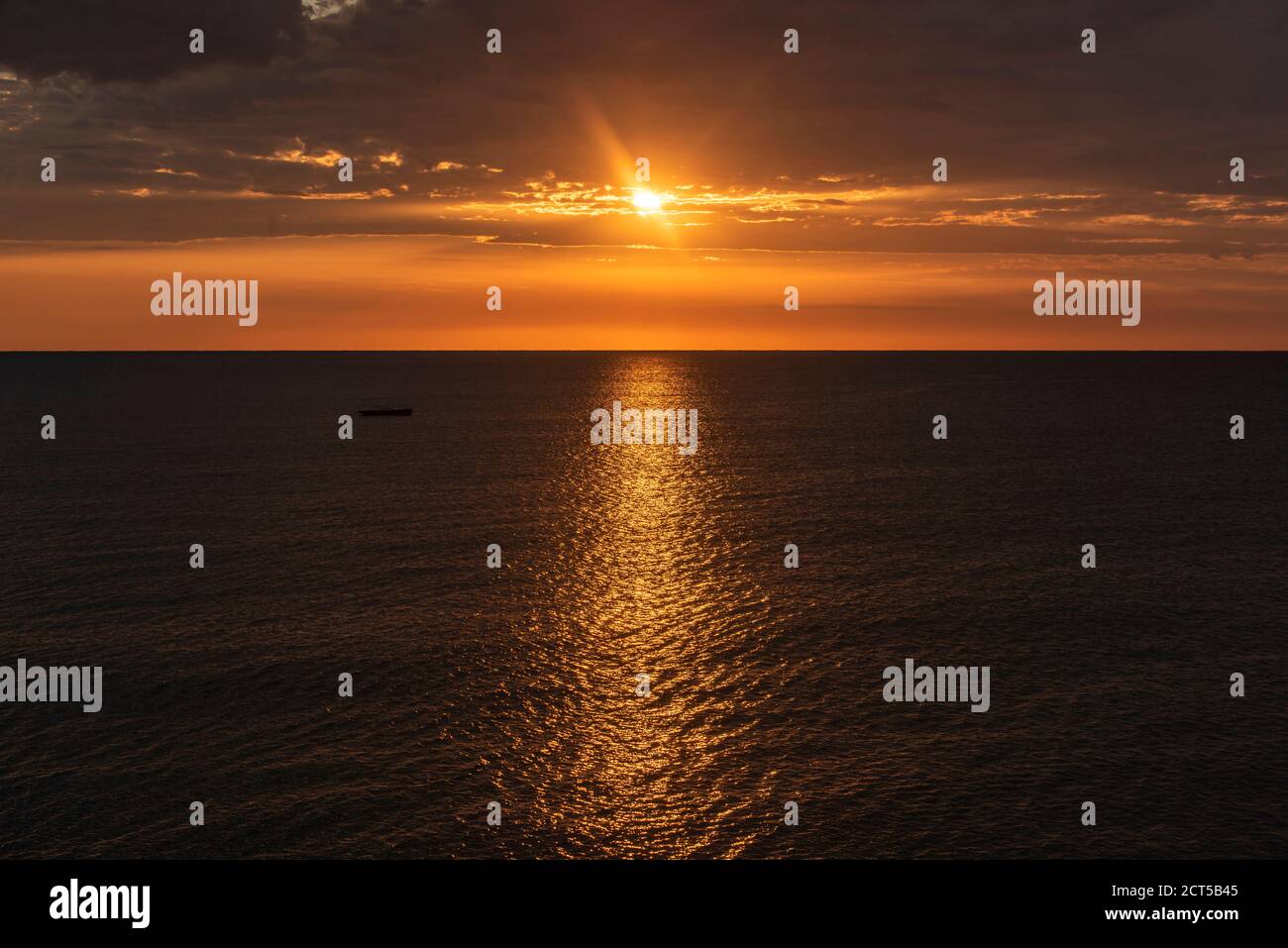 Madagascan sunset hi-res stock photography and images - Alamy