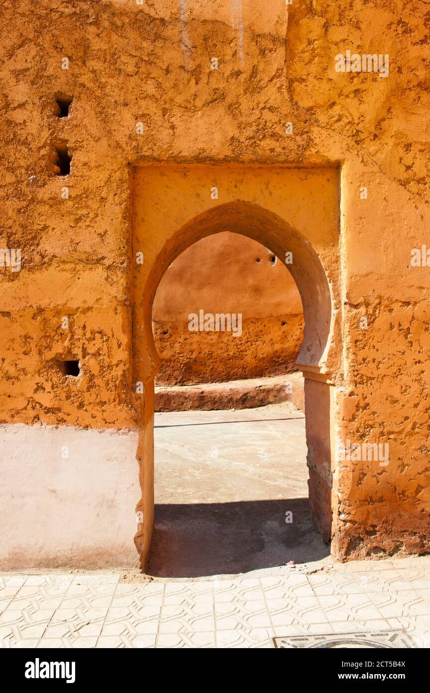 Archway africa hi-res stock photography and images - Alamy