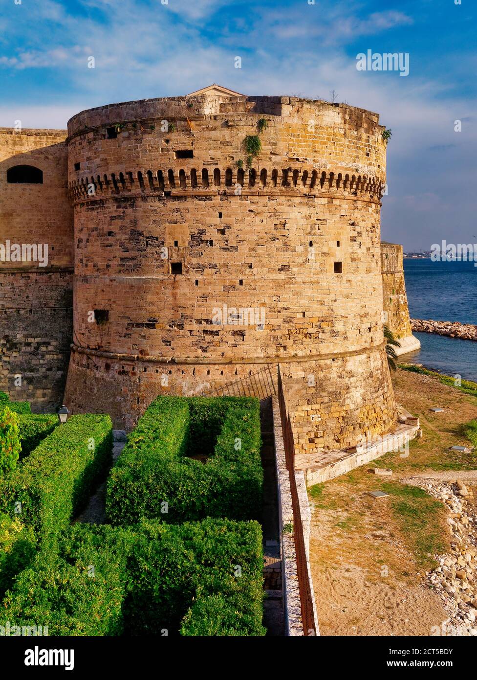 Taranto, puglia, italy hi-res stock photography and images - Alamy