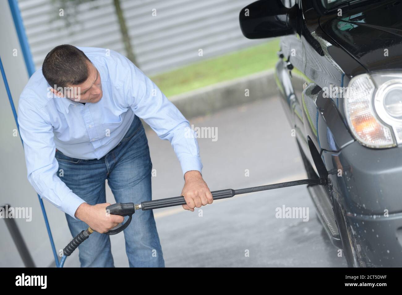 Power washing vehicle hi-res stock photography and images - Alamy