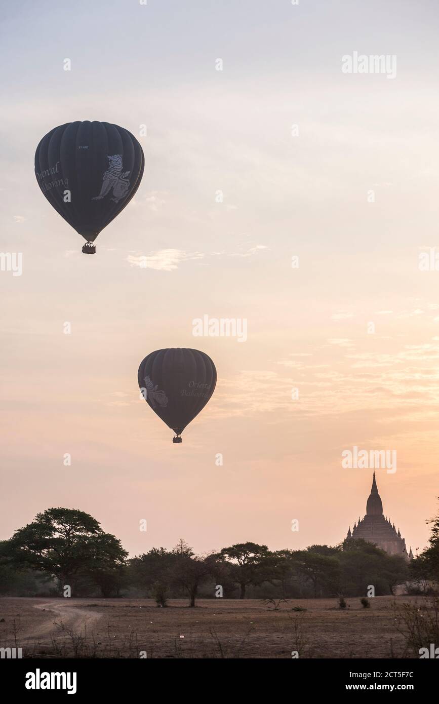 Hot Air Balloon flight over Sulamani Temple in the Temples of Bagan ...