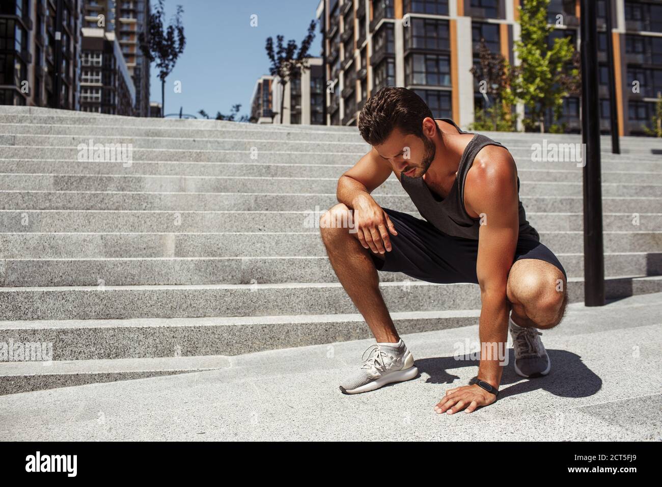 Sit down fitness hi-res stock photography and images - Alamy