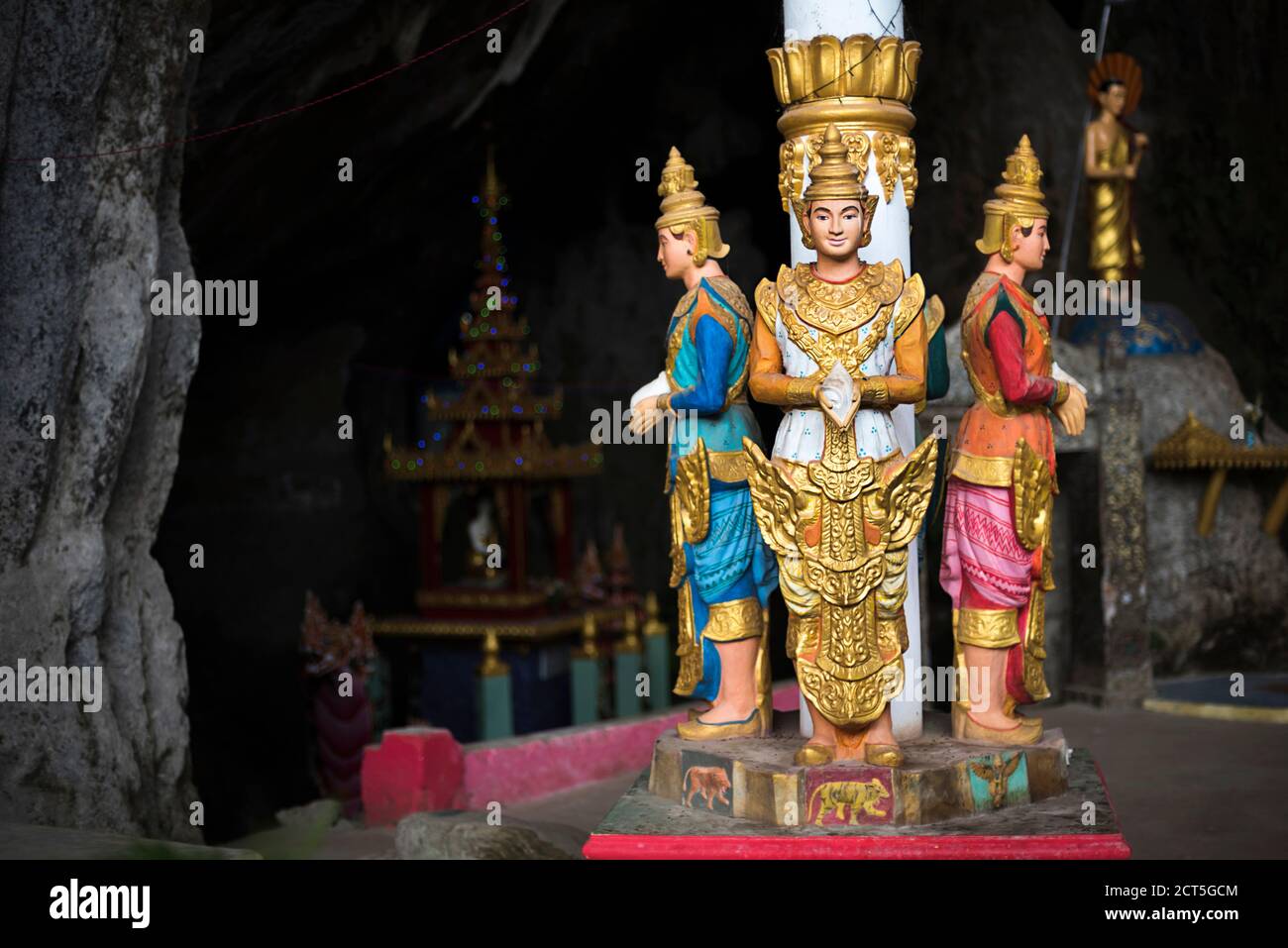 Religious statues inside Sadan Cave (aka Saddar Caves), Hpa An, Kayin ...