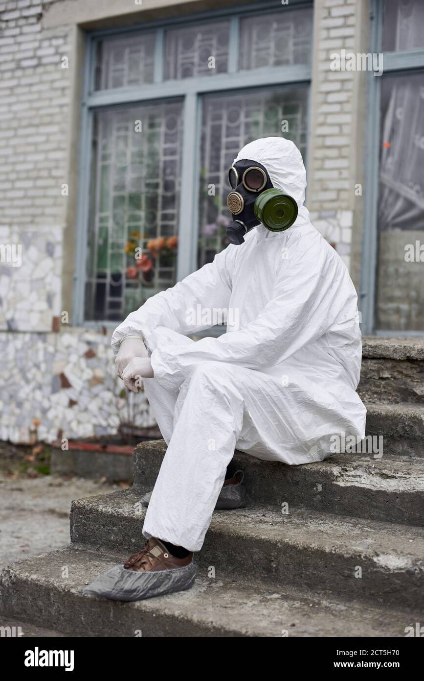 Scientist wearing gas mask in hi-res stock photography and images - Alamy
