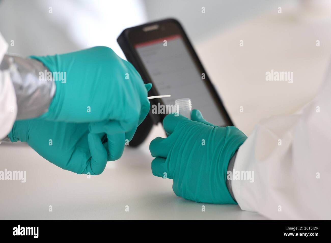 Smear sticks hi-res stock photography and images - Alamy