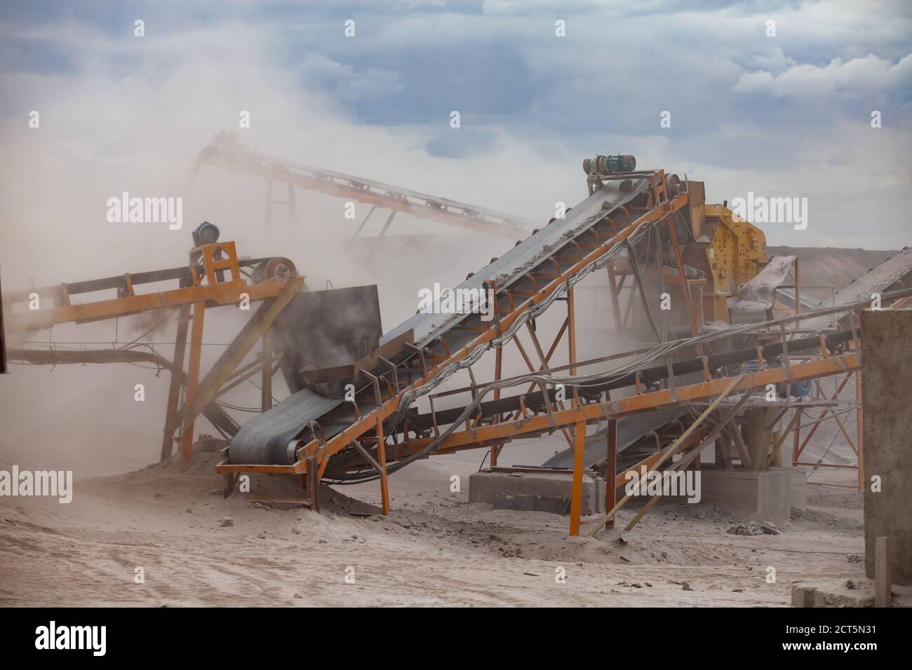 Vibration sieve hi-res stock photography and images - Alamy