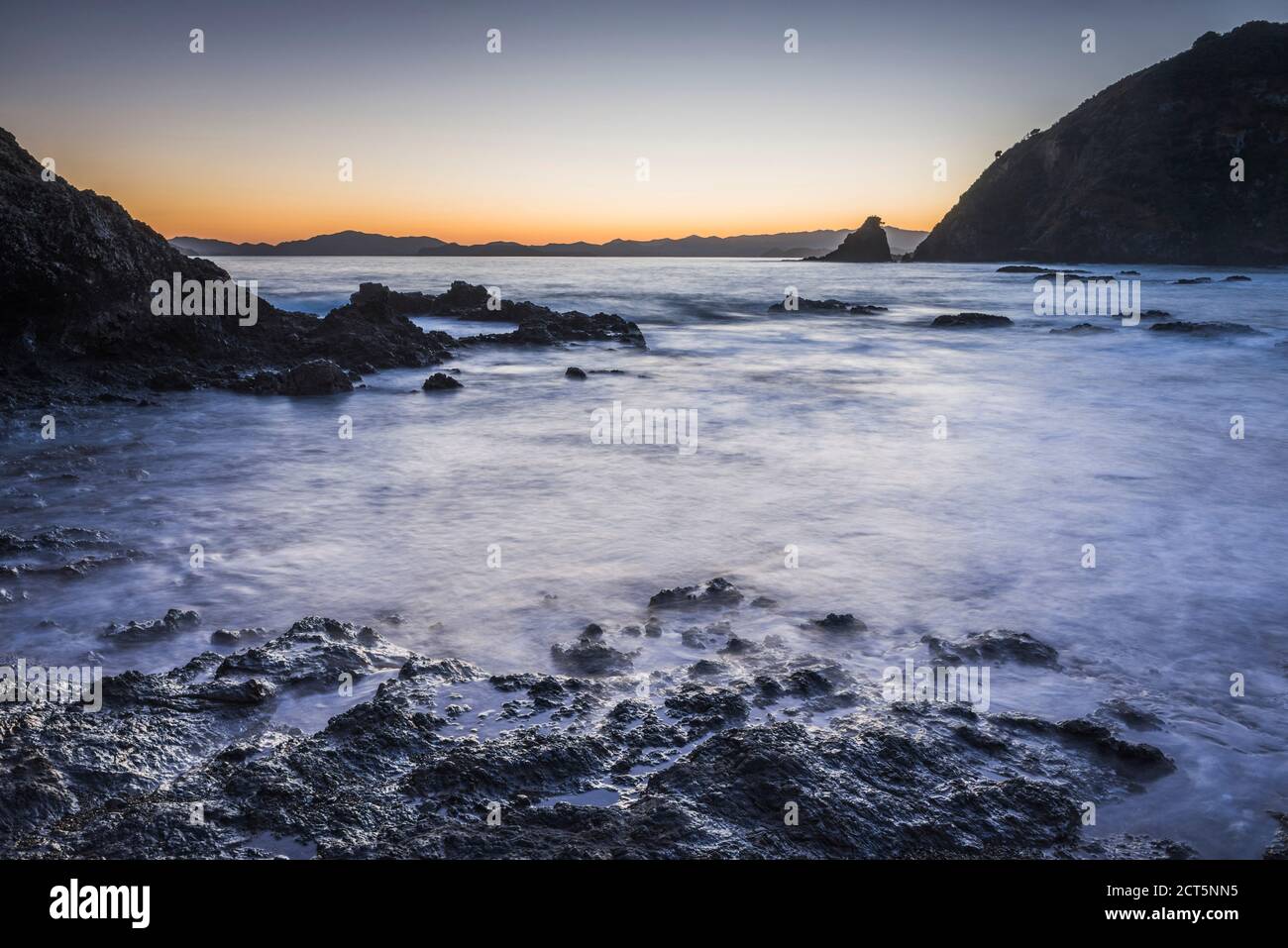 'Rocky Bay' at sunrise, Tapeka Point, Russell, Bay of Islands ...