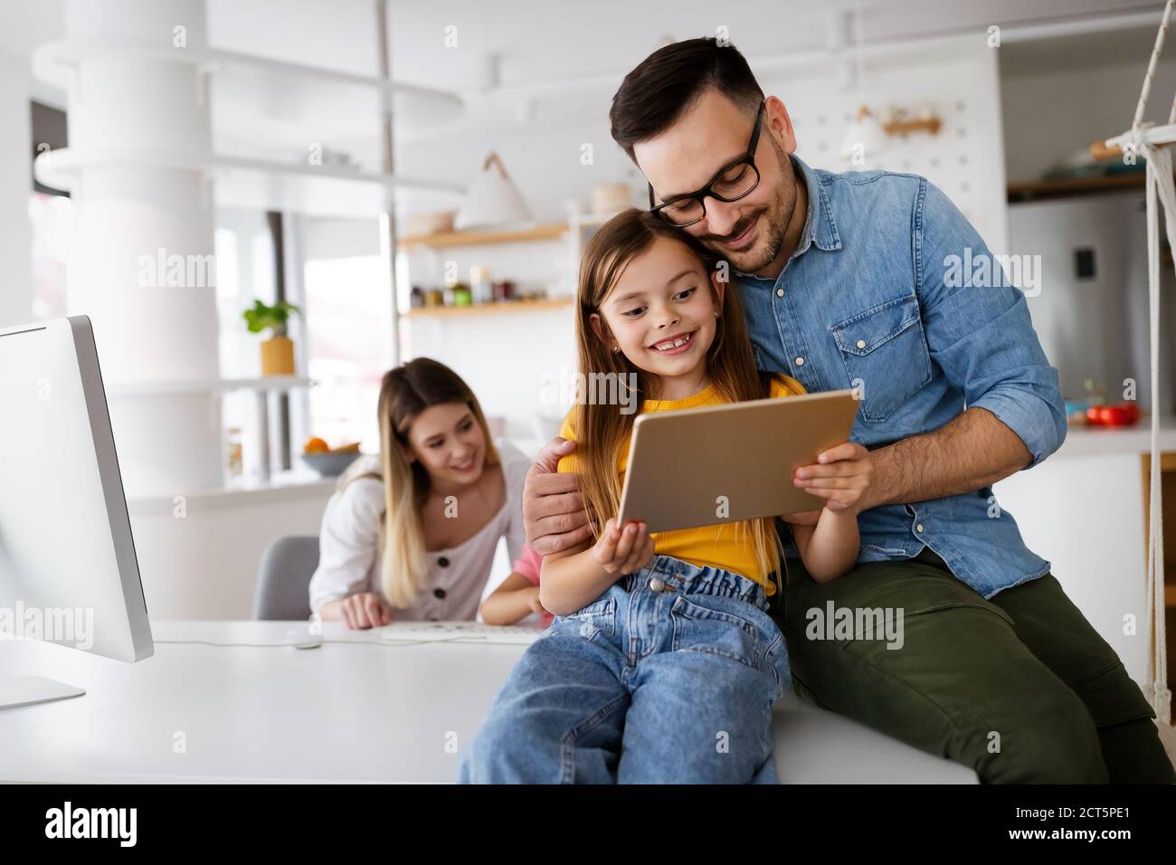 Technology devices hi-res stock photography and images - Alamy