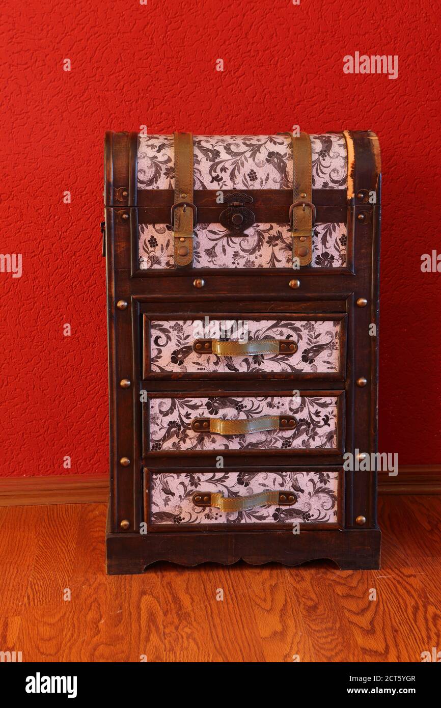 Wooden garden drawers hi-res stock photography and images - Alamy