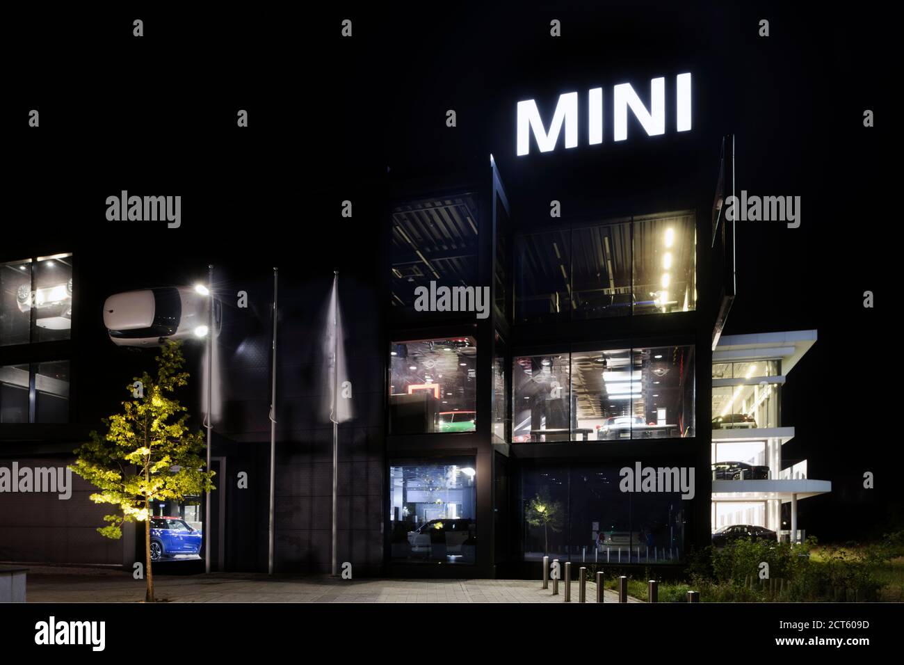 Mini - car showroom at night Stock Photo - Alamy