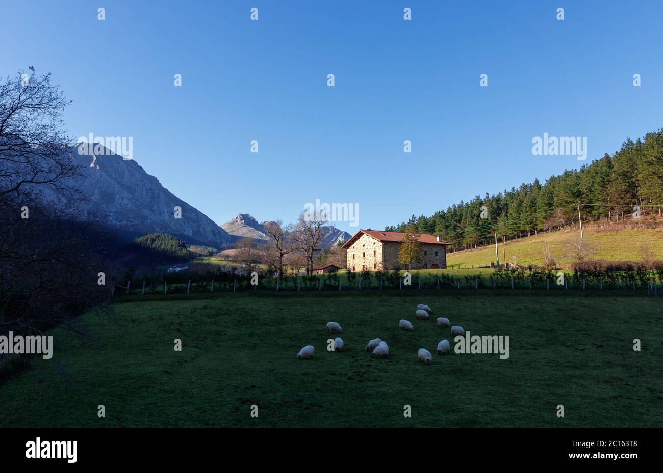 Ancient house spain rural hi-res stock photography and images - Alamy