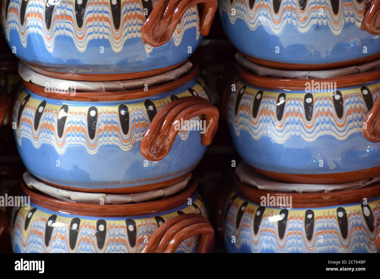 Clay cooking pots hi-res stock photography and images - Alamy