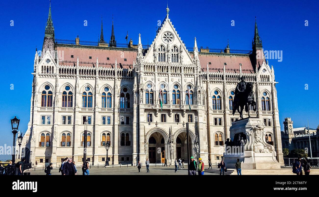 Building of Parliament and the monument of Count Gyula Andrassy ...