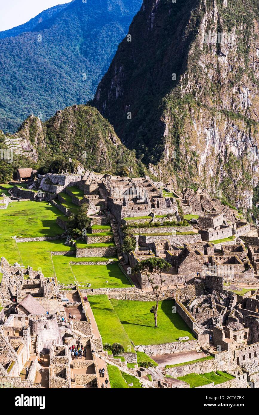 Peru inca trail hike ruins hi-res stock photography and images - Alamy