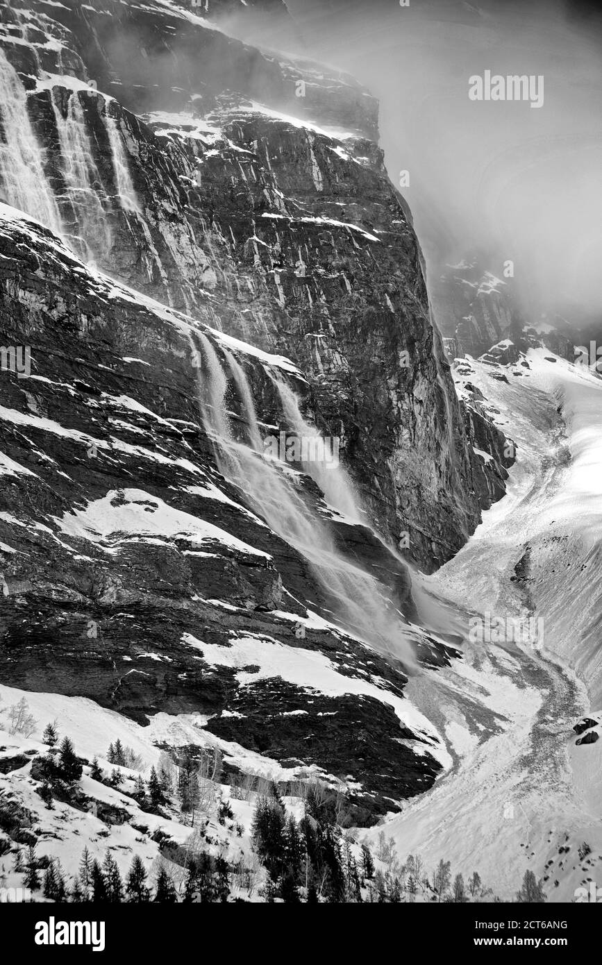 France, Alps, double avalanche *** Local Caption *** landscape,alps ...