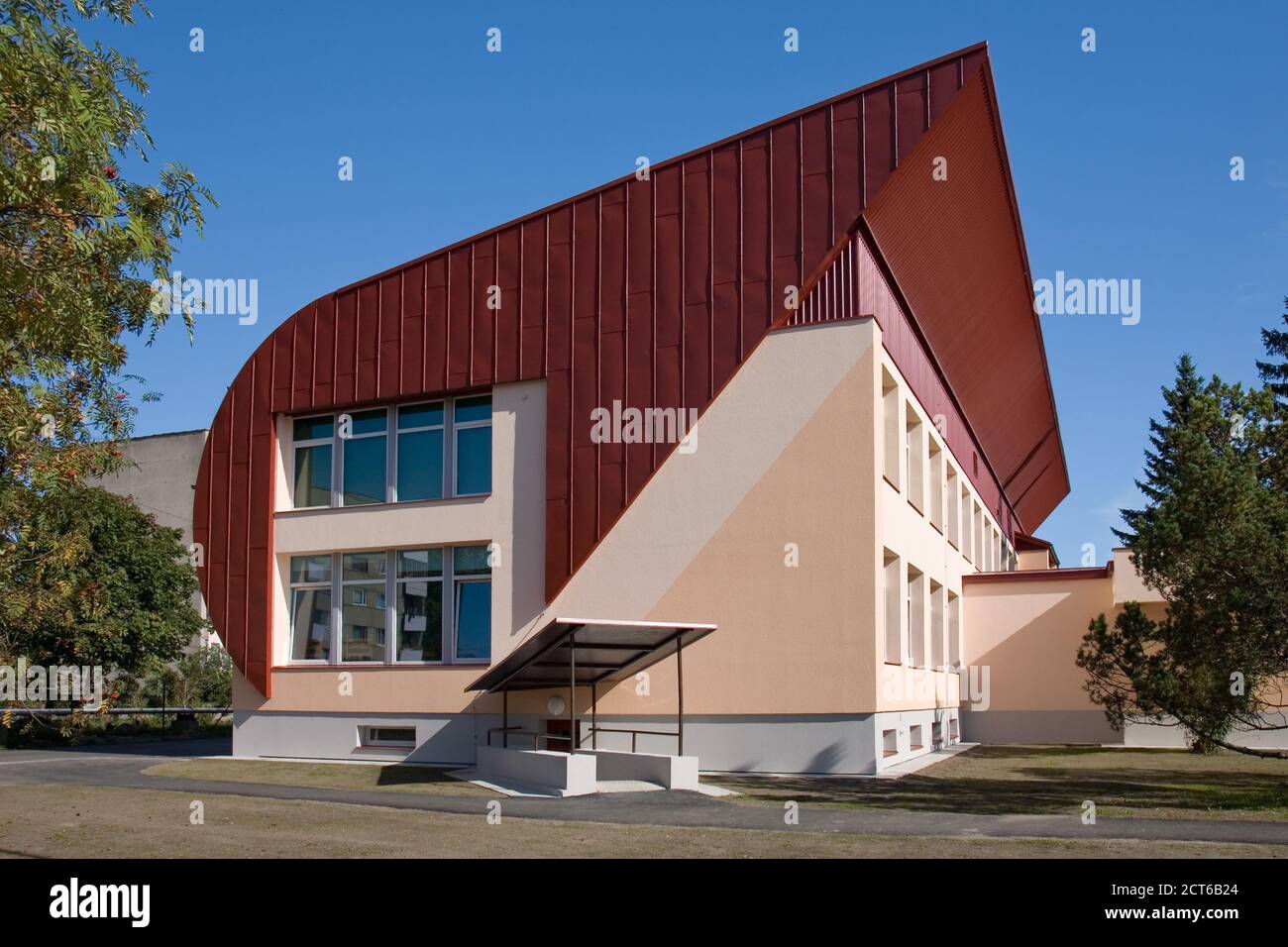 Modern School Building Stock Photo - Alamy