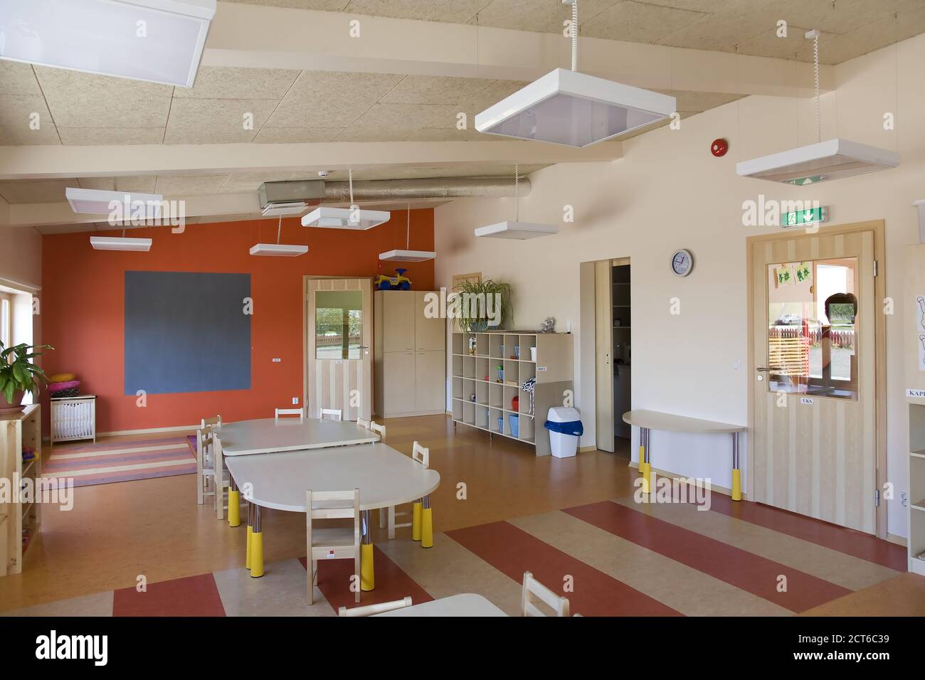 Primary School Classroom Stock Photo - Alamy