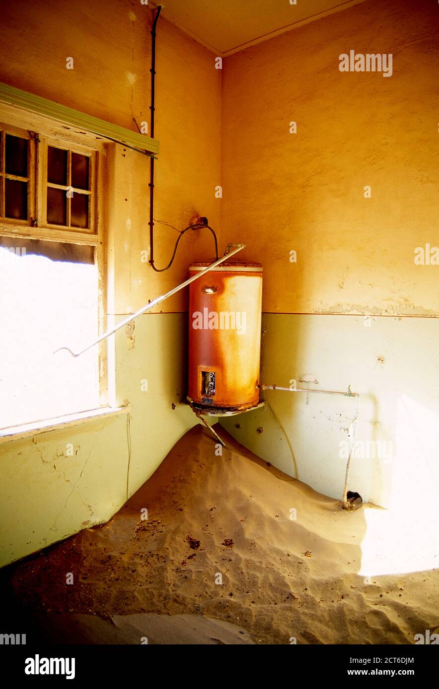 Vintage boiler hi-res stock photography and images - Alamy