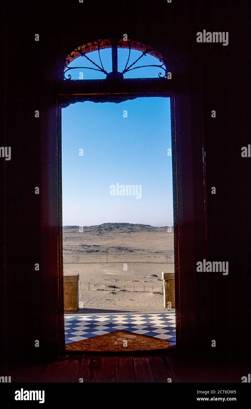 Open Windows and doors to desert Stock Photo - Alamy