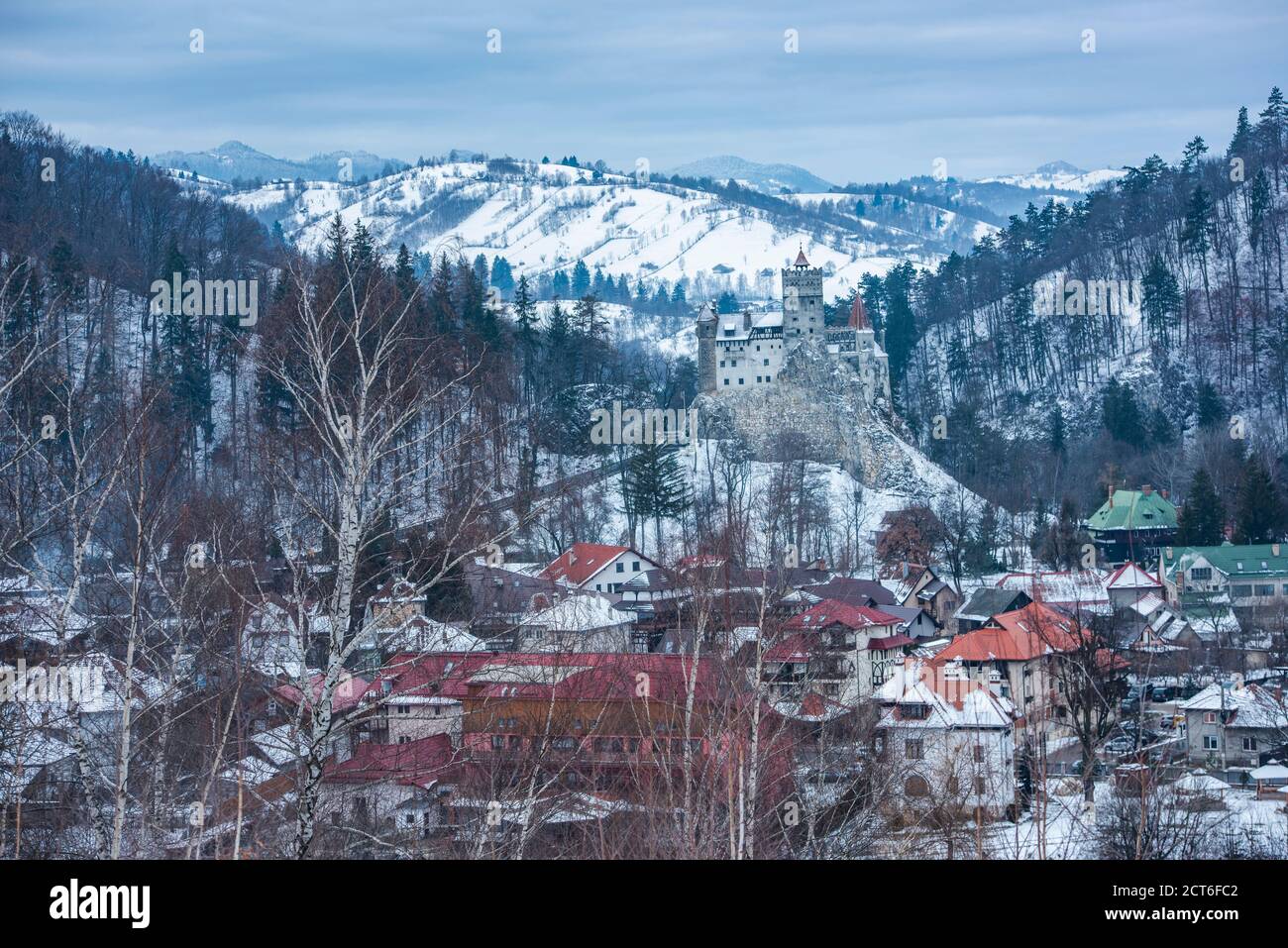 Bran castle count draculas castle hi-res stock photography and images ...