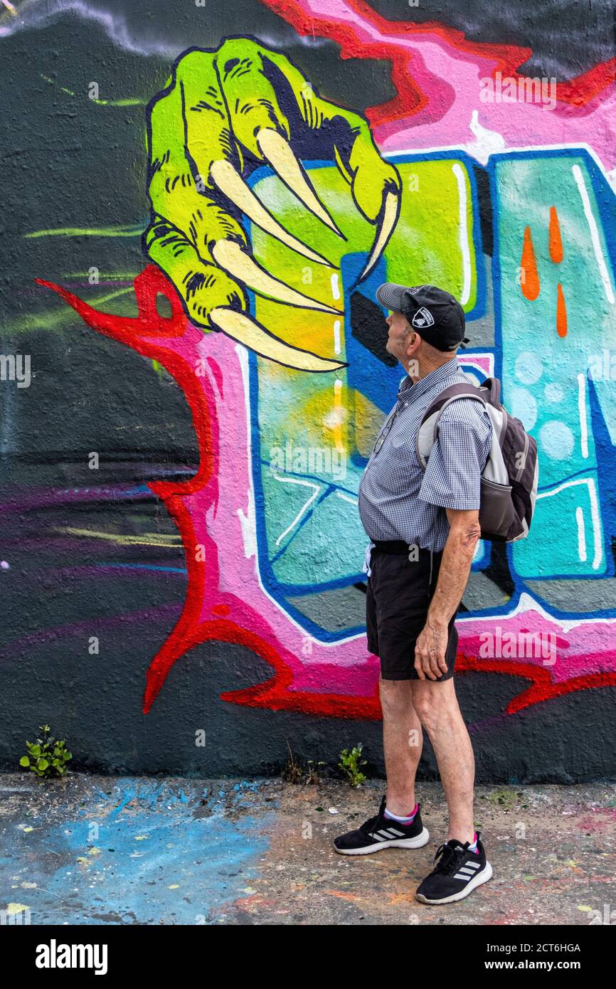 Claw like nails hi-res stock photography and images - Alamy