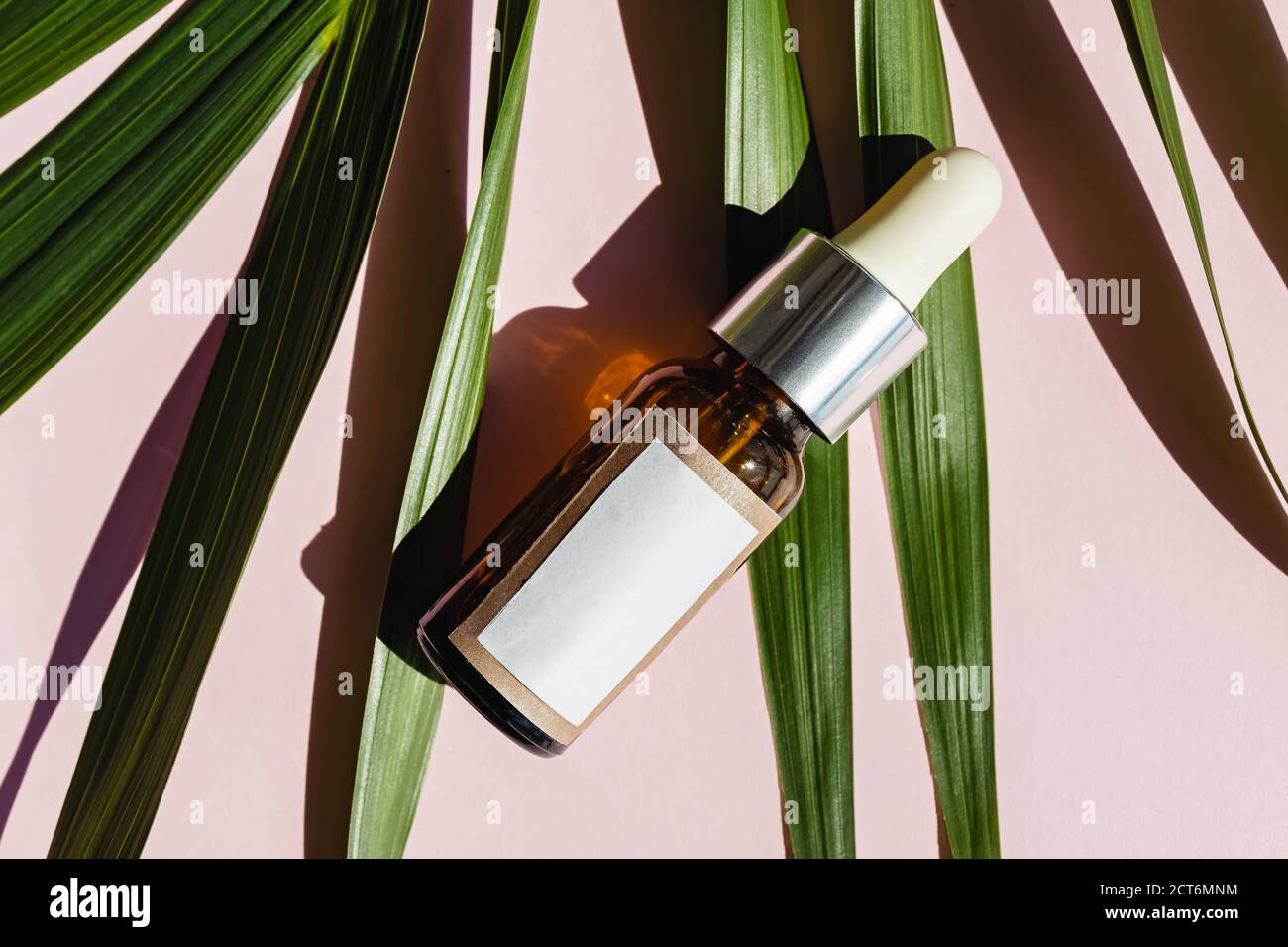 Retinol bottle hi-res stock photography and images - Alamy