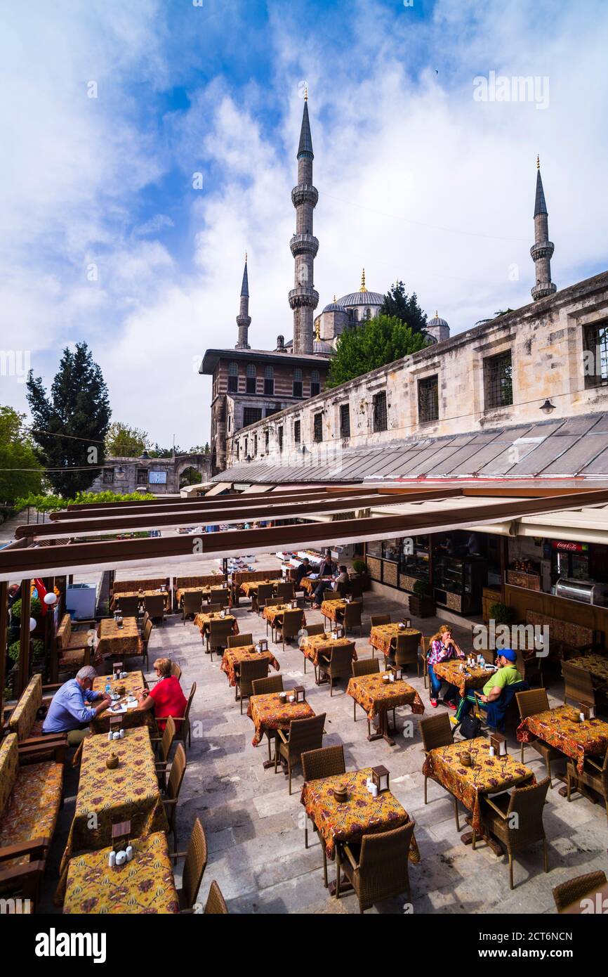 Restaurant by Blue Mosque (Sultan Ahmed Mosque or Sultan Ahmet Camii ...