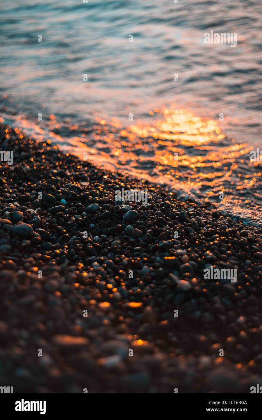Rocks and pebbles along lake erie Stock Photo - Alamy