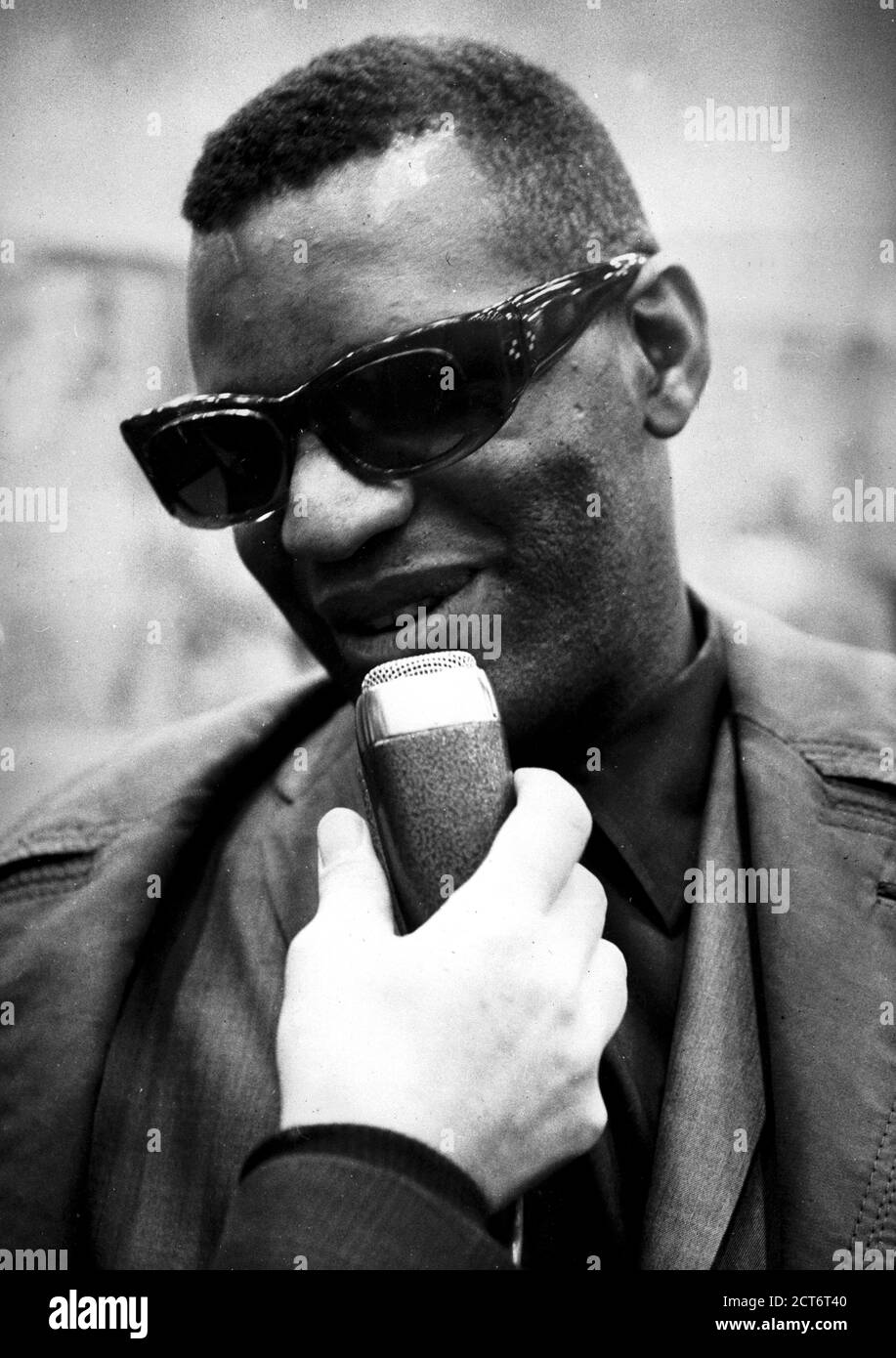 1960s jazz singer hi-res stock photography and images - Alamy