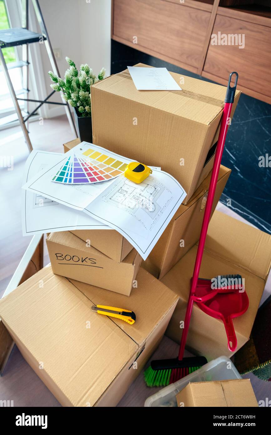 Detail of stack of moving boxes Stock Photo - Alamy