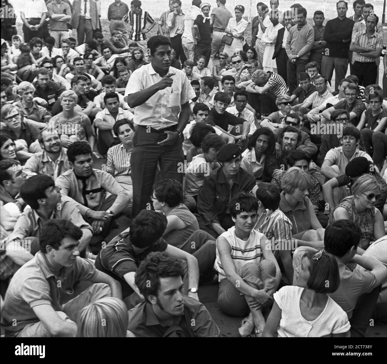 Student demonstration 1960s Black and White Stock Photos & Images - Alamy