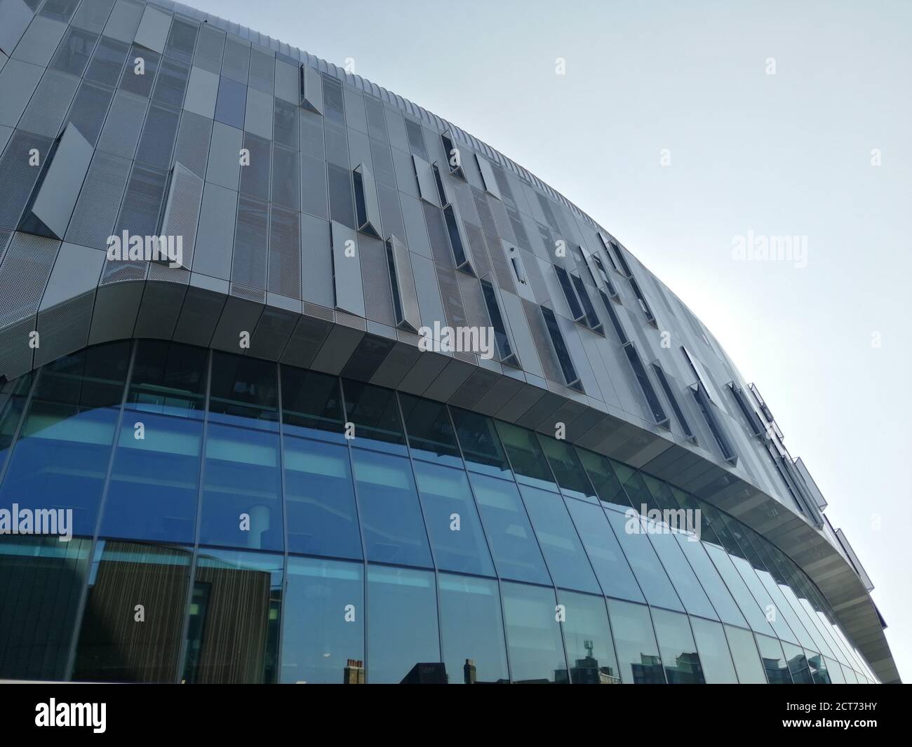 Tottenham hotspur stadium sky sports hi-res stock photography and ...