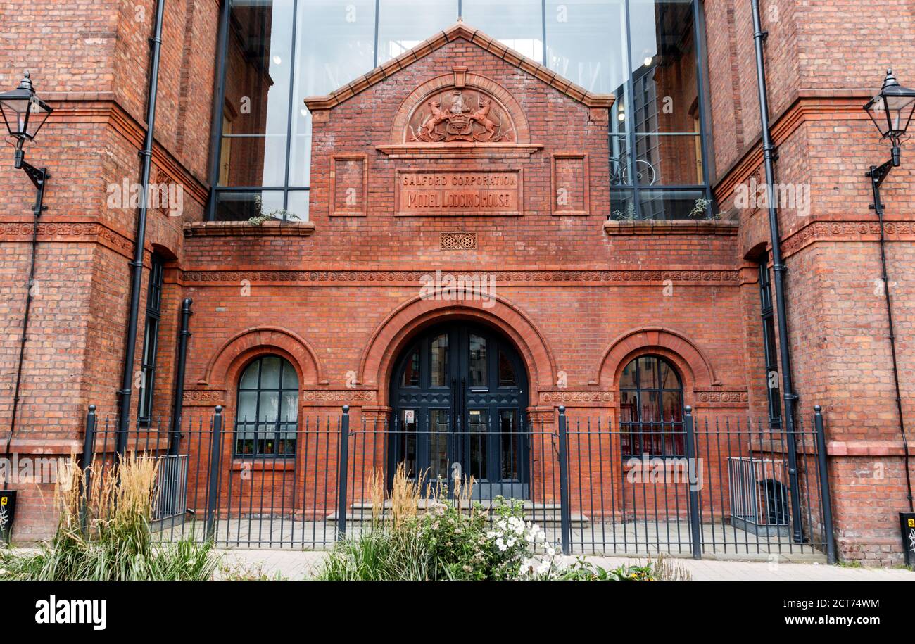 Salford corporation model lodging house hi-res stock photography and ...