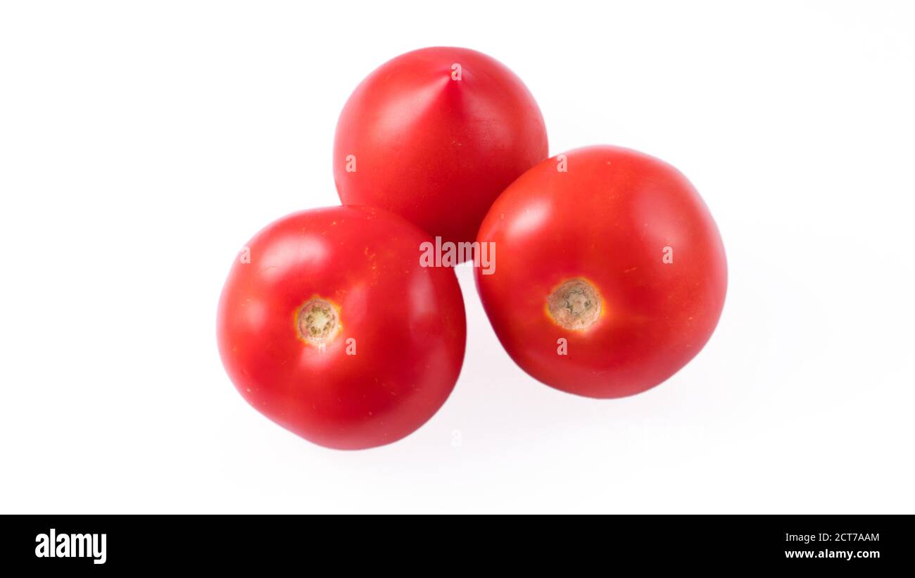 Whole red tomatoes hi-res stock photography and images - Alamy