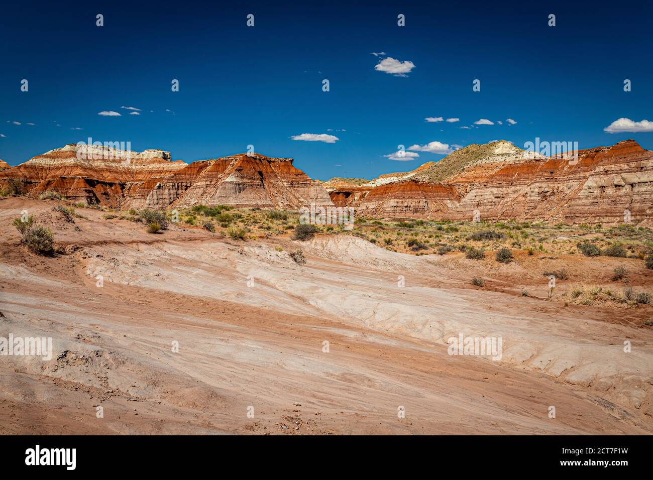 The Toadstool Trail leads to an area of hoodoos and balanced rock ...