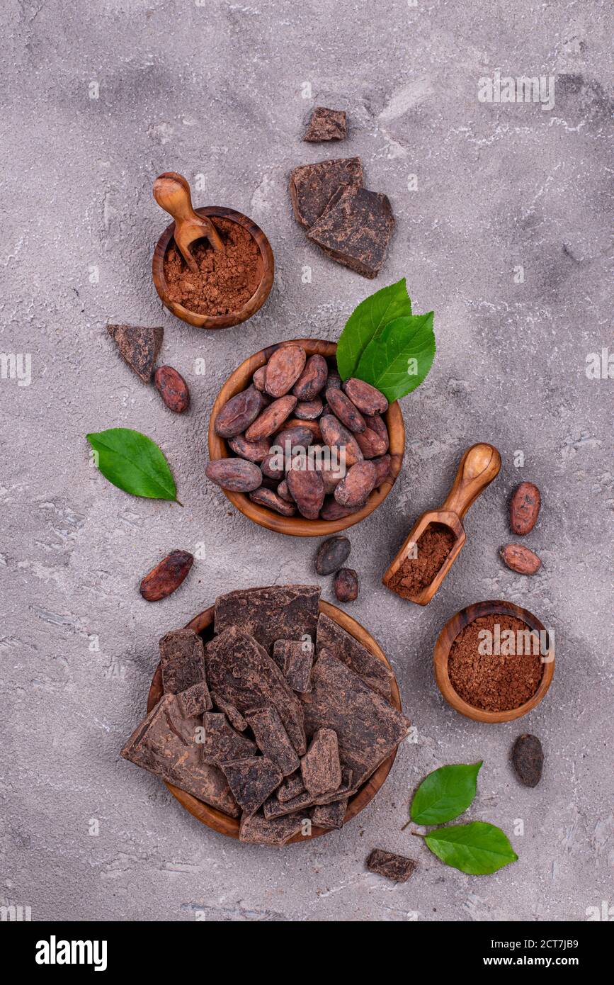 Natural cocoa powder, cocoa beans and chocolate Stock Photo - Alamy