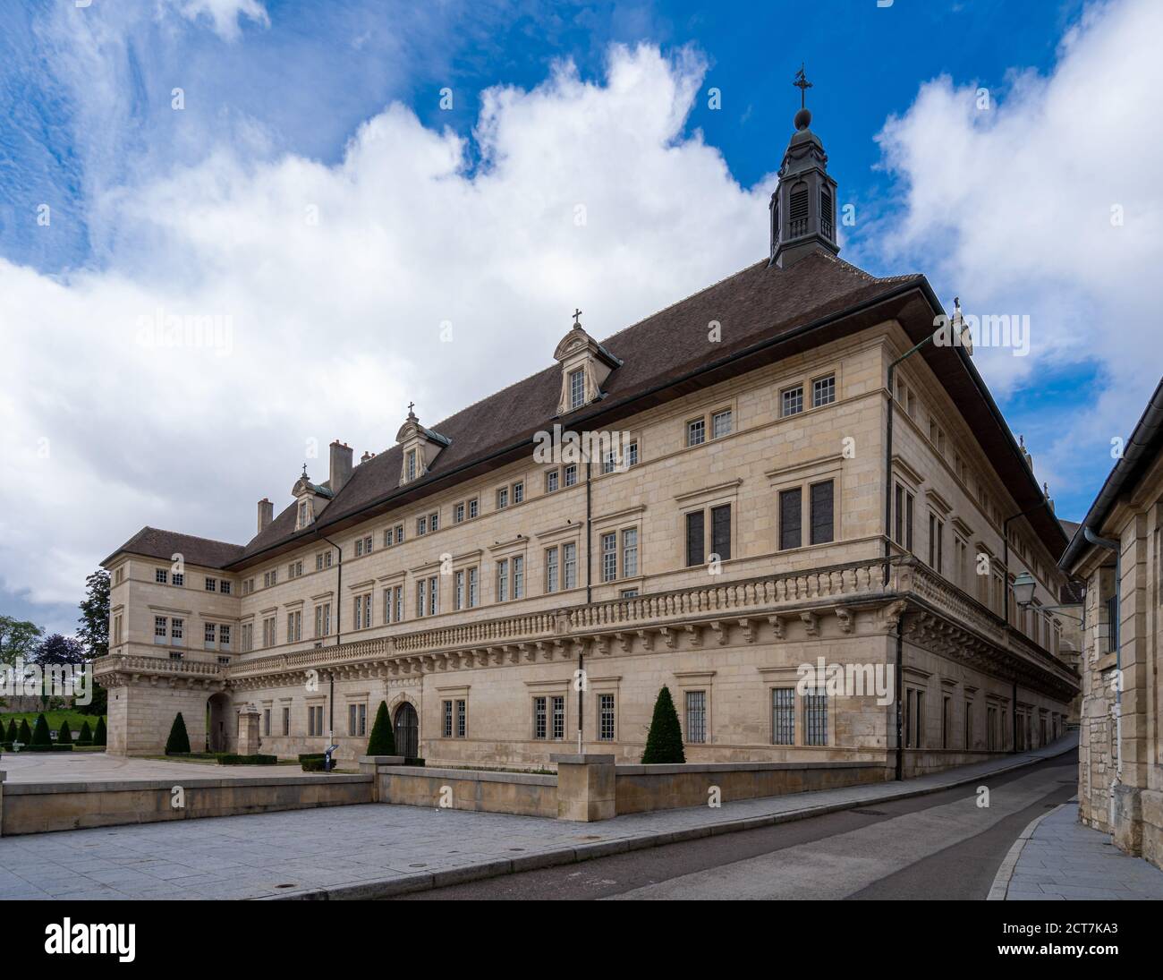 Fountain bridge library hi-res stock photography and images - Alamy