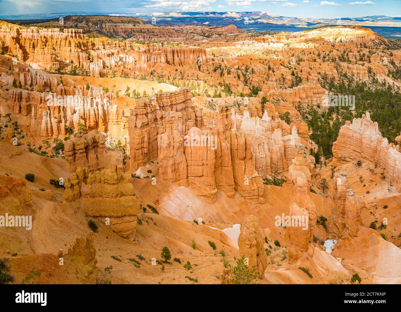 Sunset Point lookout in Bryce Canyon National Park in Utah Stock Photo ...