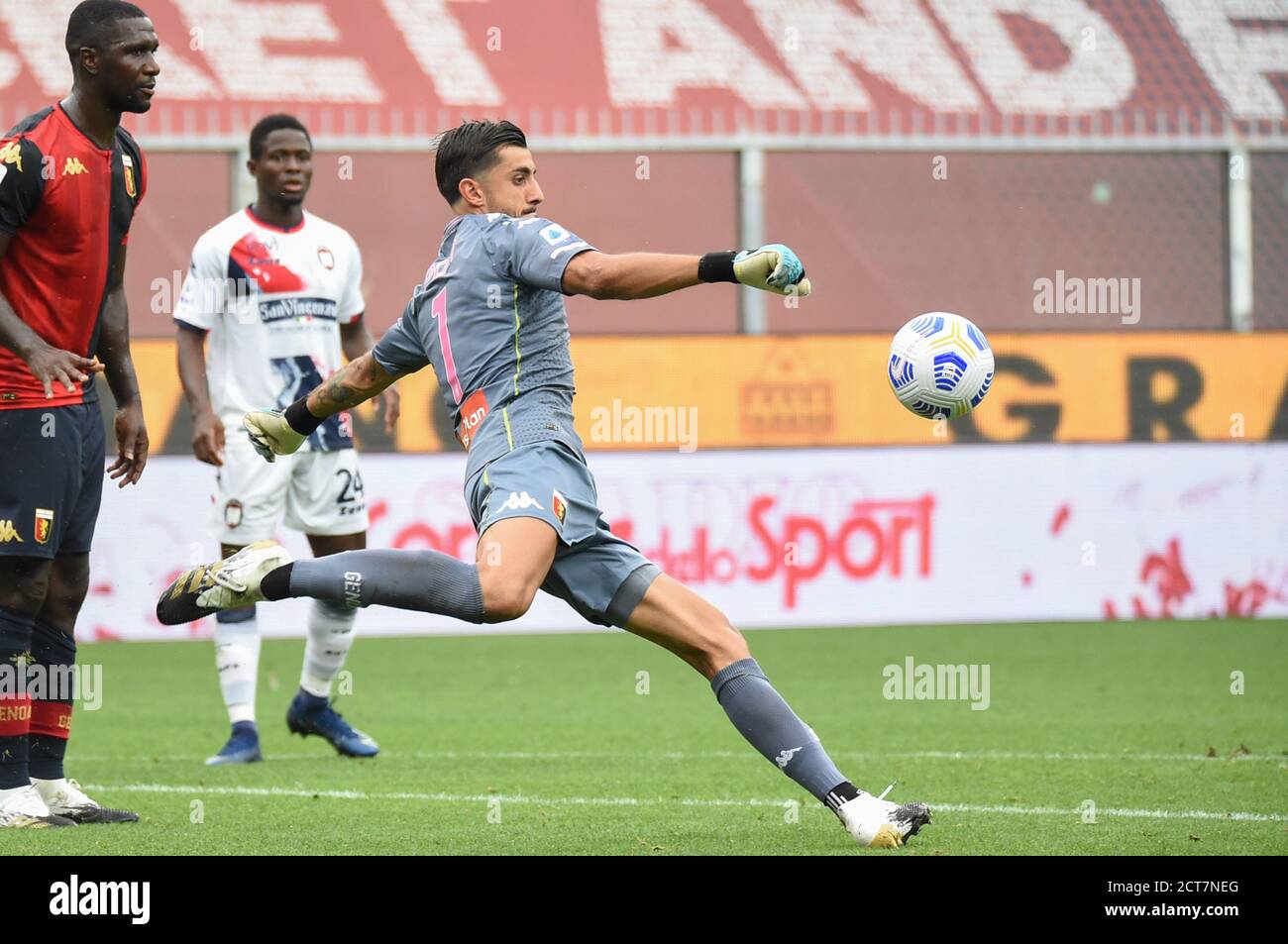 Mattia perin genoa hi-res stock photography and images - Alamy